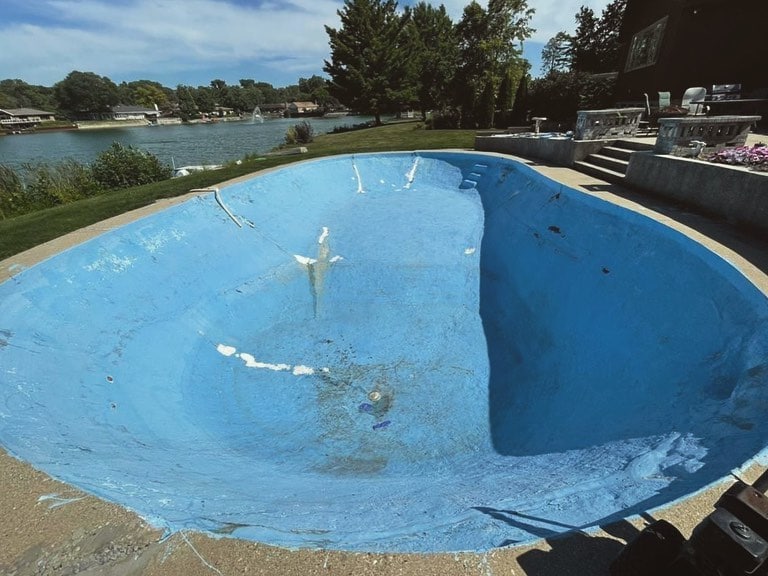 Sp Tech Pools & Spas Offers Pool Tiling Repairs in Forest Park, IL 60130